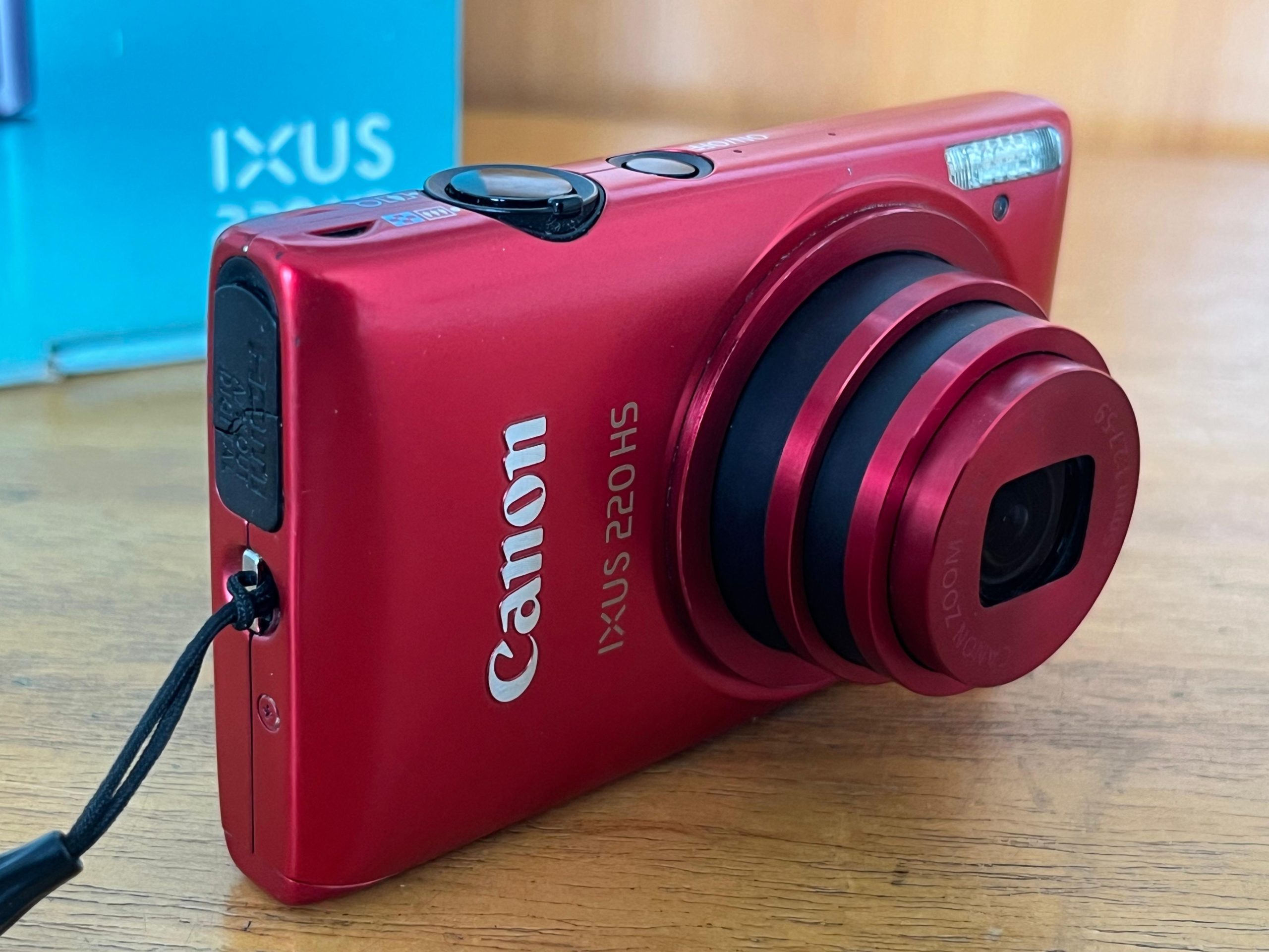 Canon IXUS 220 HS Digicam | JUAL BELI KAMERA BEKAS | JUAL BELI LAPTOP ...